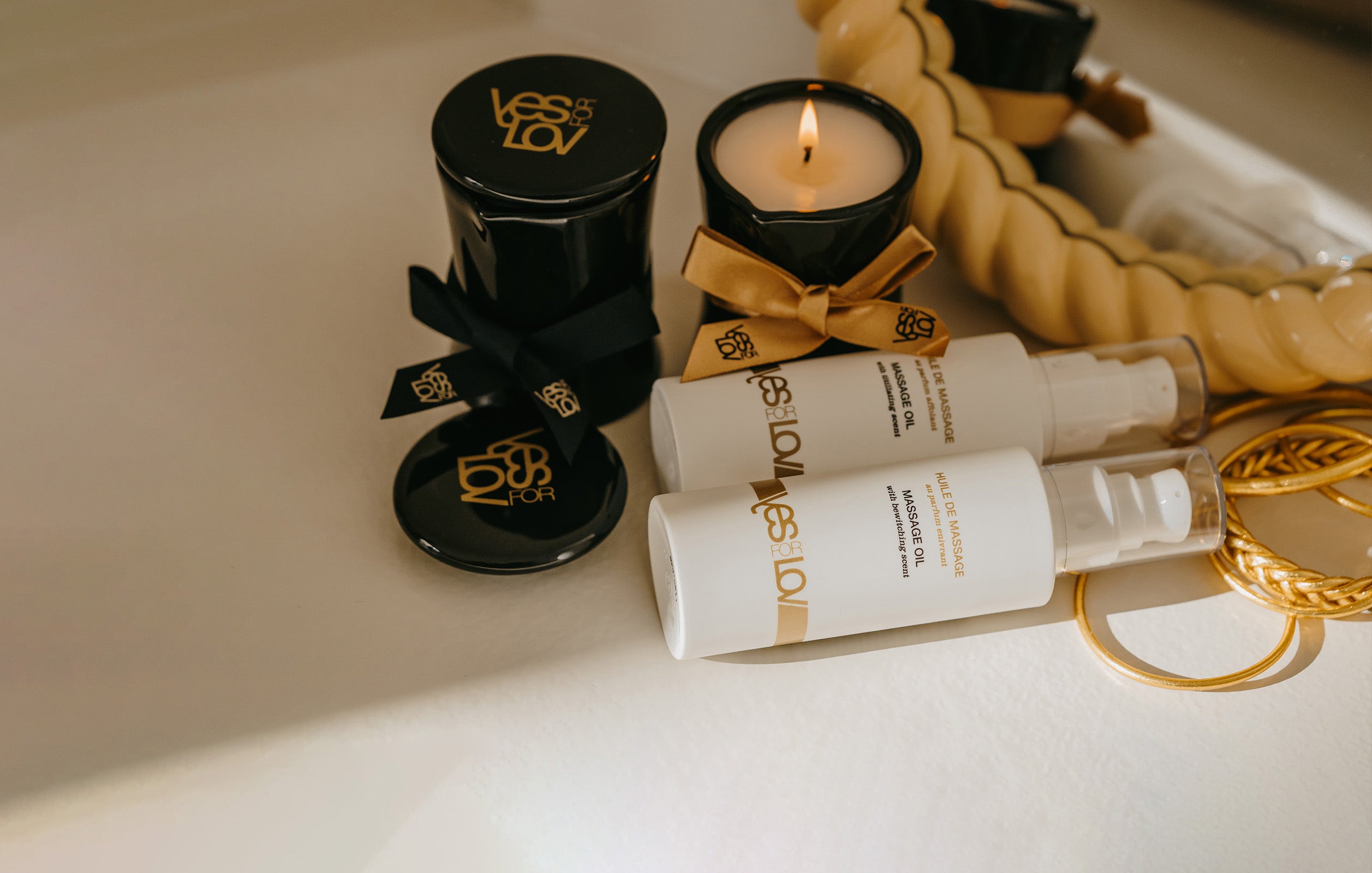 Huile intime & bougie de massage - Bien-être sexuel - YESforLOV